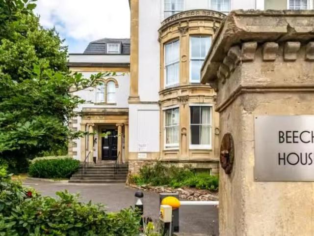 Just in! Studio flat for rent in St. Pauls Road, Clifton, Bris.
