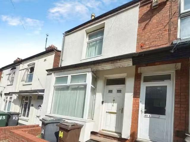 Rental! 1 BA 3 bedroom Mid Terrace House to rent, Leicester St.