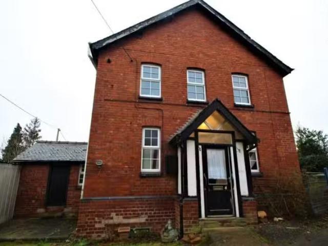 Unique 1 BA 3 bedroom cottage for rent in Swainshill, Hereford.