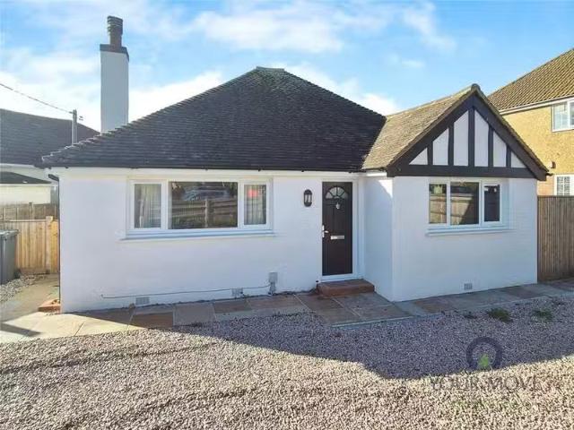 Cozy 1 BA 3 bedroom Detached Bungalow to rent, Albert Road, Po.