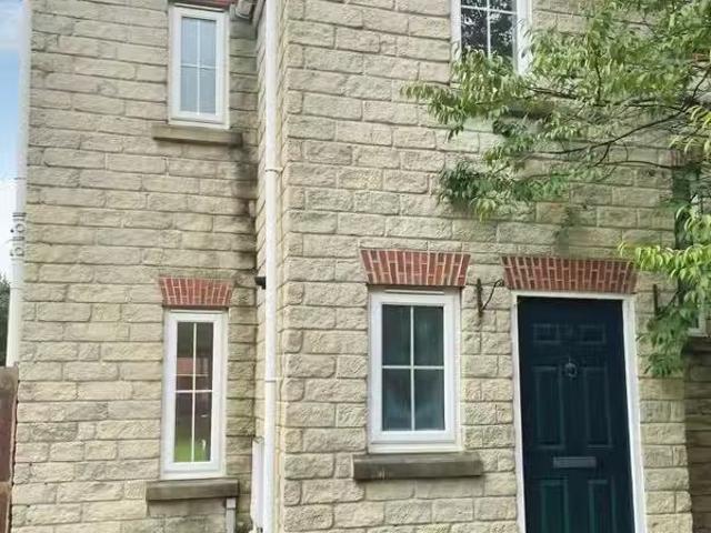 Rental! 1 BA 3 bedroom detached house for rent in Stonecross C.