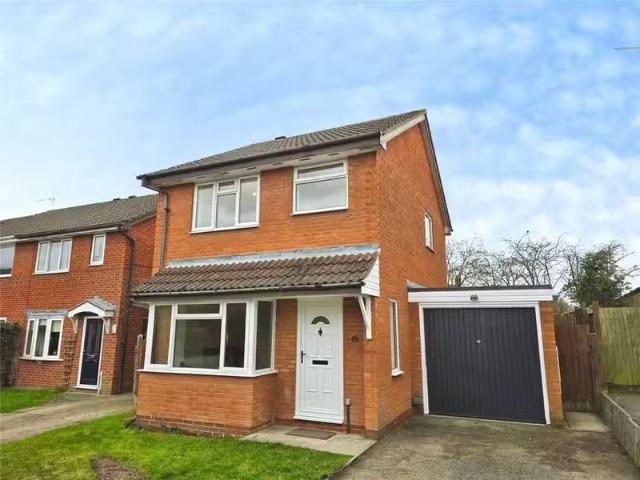 For Rent! 1 BA 3 bedroom Detached House to rent, Summerfield C.