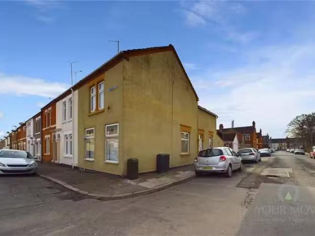 Charming 1 BA 3 bedroom End Terrace House to rent, Newcombe Ro.