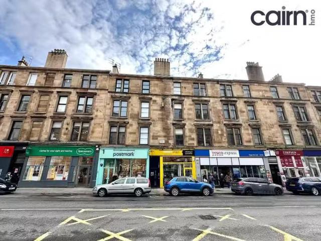Charming 1 BA 3 bedroom flat for rent in Byres Road, Hillhead.