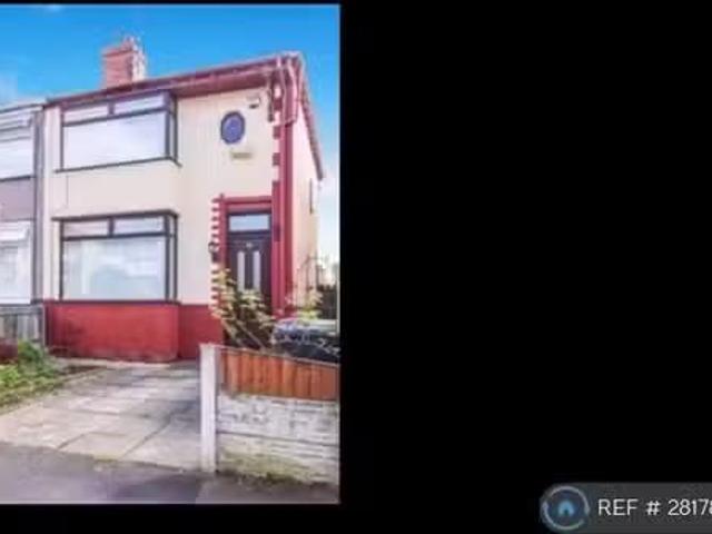 Just in! 1 BA 3 bedroom semi detached house for rent in Ascot.