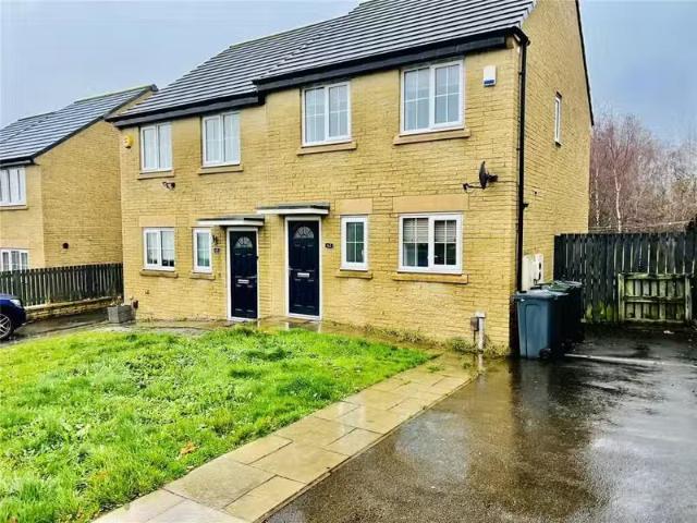 Just in! 1 BA 3 bedroom semi detached house for rent in Beck B.