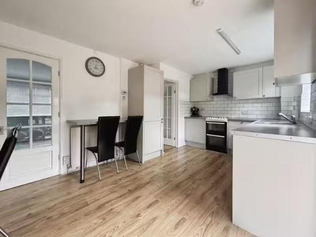 Nice 1 BA 3 bedroom semi detached house for rent in High Firs.