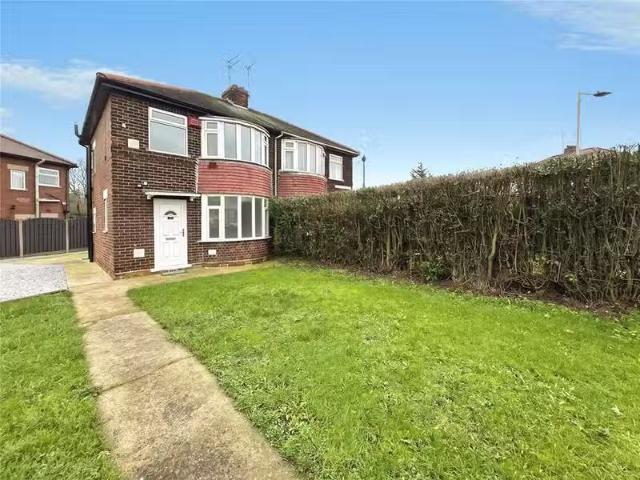 Cozy 1 BA 3 bedroom Semi Detached House to rent, Wheatley Hall.