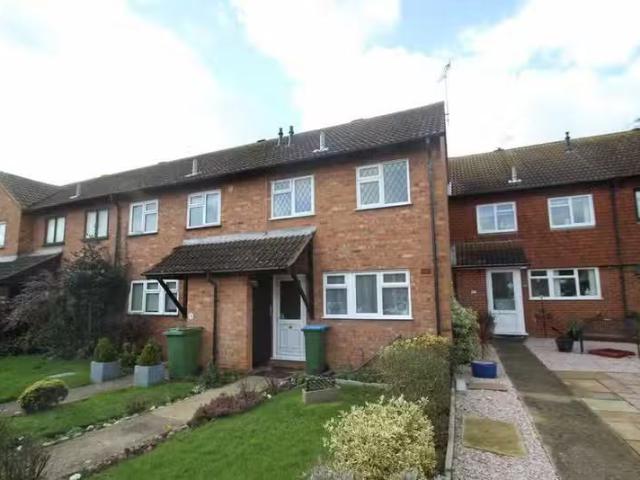 Unique 1 BA 3 bedroom terraced house for rent in Church Road.