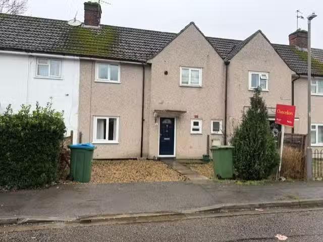 Deal! 1 BA 3 bedroom terraced house for rent in Lee Road, Ayle.