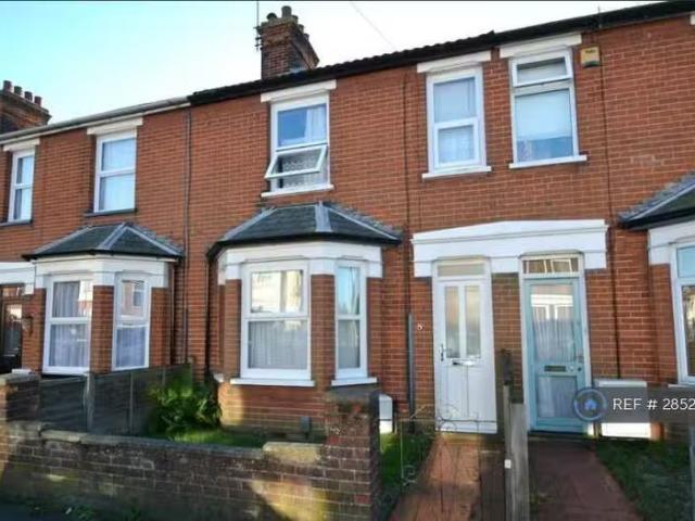 Rental! 1 BA 3 bedroom terraced house for rent in Stradbroke R.