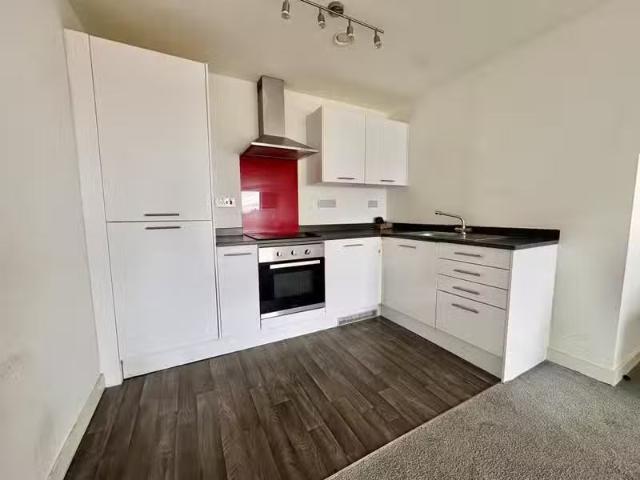 Just in! 1 BA 1 bedroom apartment for rent in Victoria Court.