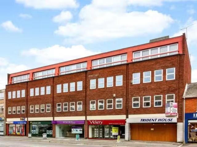 New 1 BA 1 bedroom apartment for rent in Victoria Road, Farnbo.