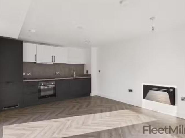Cheap 1 BA 1 bedroom apartment for rent in Chapmans Yard, Uppe.