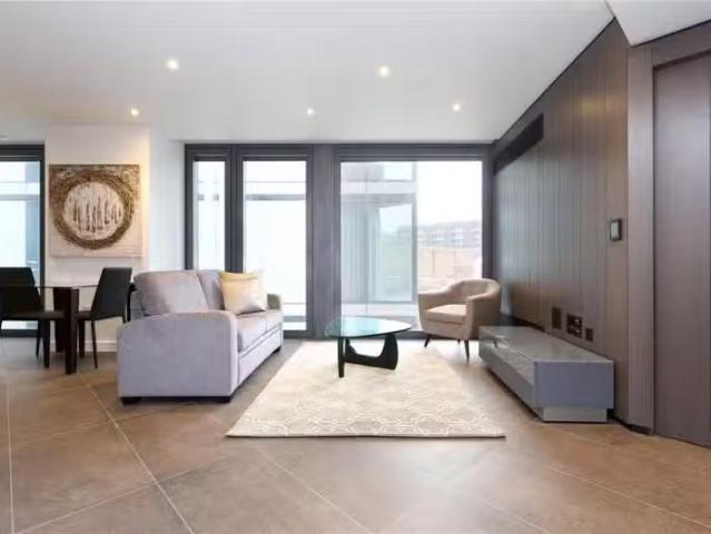 Just in! 1 BA 1 bedroom apartment for rent in Chronicle Tower.