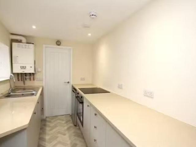 For Rent! 1 BA 1 bedroom apartment for rent in King Street, Ch.