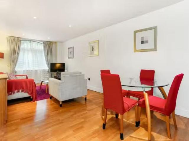 For Rent! 1 BA 1 bedroom apartment for rent in Pepys Street Lo.