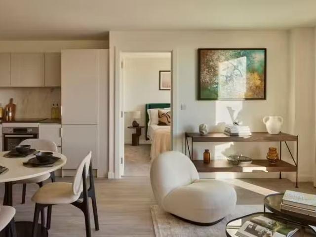 Just in! 1 BA 1 bedroom apartment for rent in Platform Cardiff.