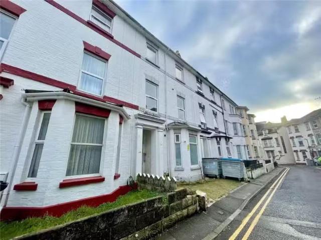 For Rent! 1 BA 1 bedroom apartment for rent in Purbeck Road, B.