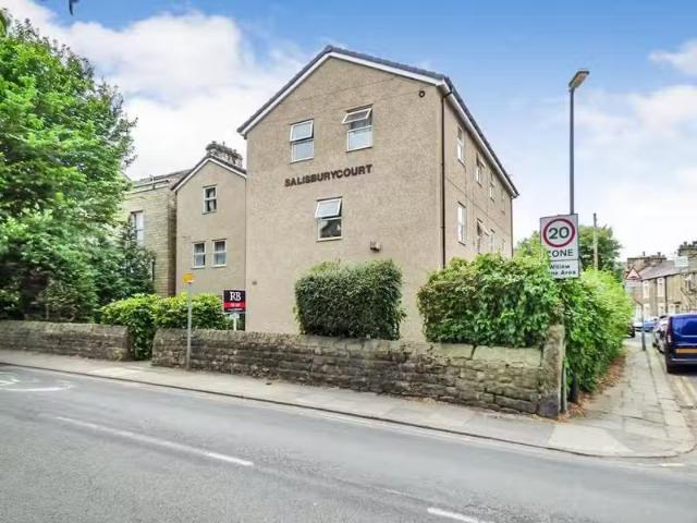Charming 1 BA 1 bedroom apartment for rent in Salisbury Court.