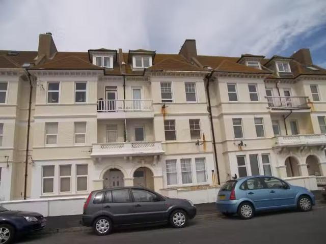 Cheap 1 BA 1 bedroom apartment for rent in Seaford, BN25