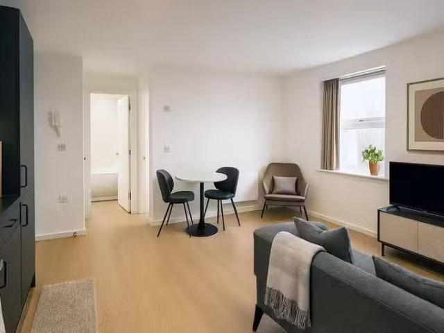 Cheap 1 BA 1 bedroom apartment for rent in Spot, 124 Deansgate.