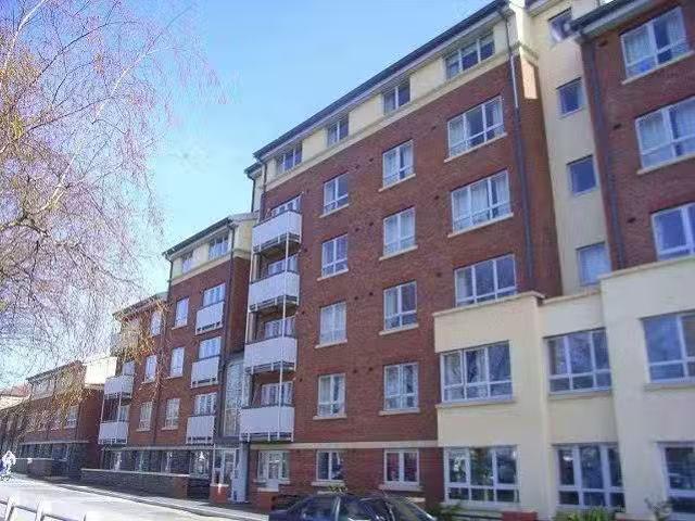 Deal! 1 BA 1 bedroom apartment for rent in St Peters Court, Ne.