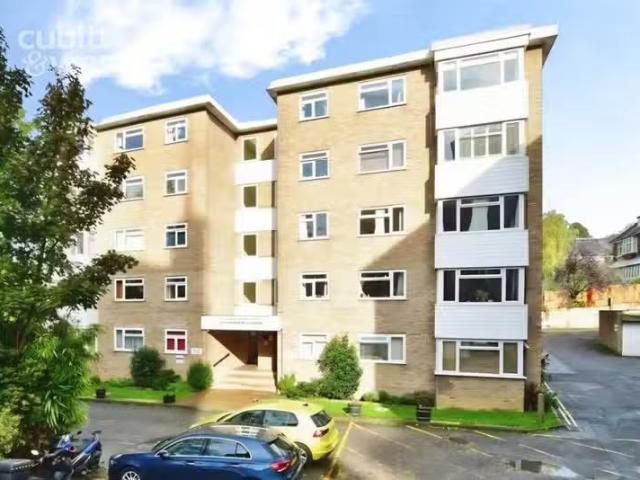 For Rent! 1 BA 1 bedroom apartment for rent in Surrenden Road.