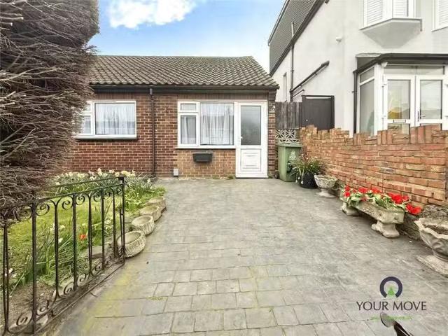 New 1 BA 1 bedroom Bungalow to rent, Buxton Road, Erith, DA8.