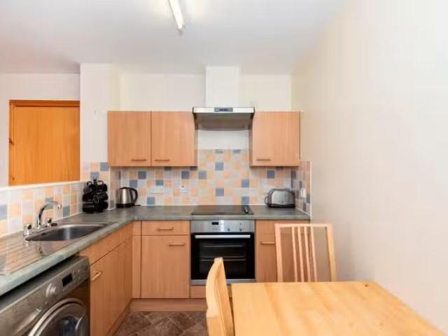 Rental! 1 BA 1 bedroom flat for rent in Adelphi, City Centre.