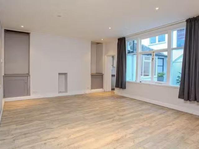 Cozy 1 BA 1 bedroom flat for rent in Brunswick Square, Hove, BN3