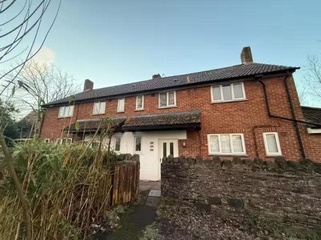 New 1 BA 1 bedroom flat for rent in Britannia Road, Kingswood.