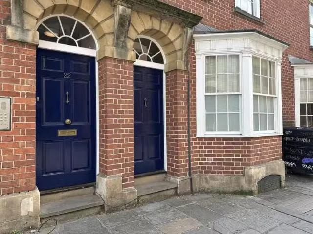 Deal! 1 BA 1 bedroom flat for rent in Gloucester Street, St. P.
