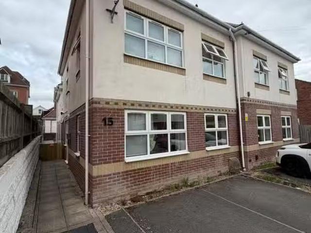 Just in! 1 BA 1 bedroom flat for rent in Kilmarnock Road, Bour.