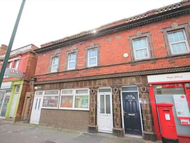 Nice 1 BA 1 bedroom flat for rent in Holdenhurst Road, Bournem.