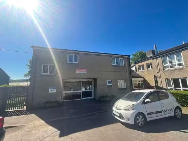 New 1 BA 1 bedroom flat for rent in Over 55's Only Scarr Green.