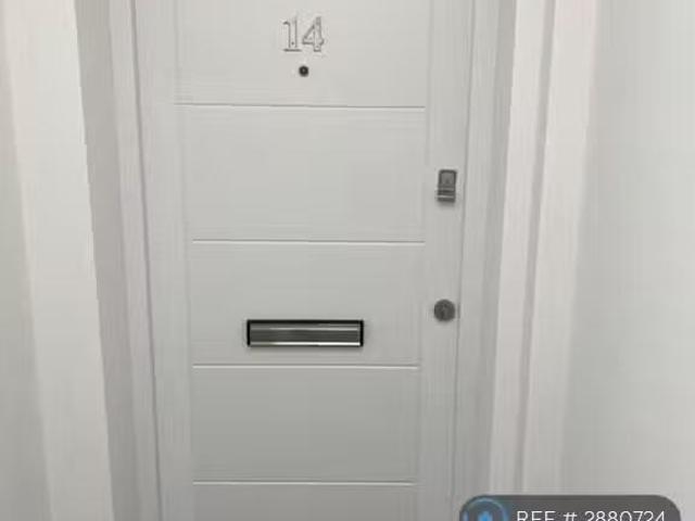Just in! 1 BA 1 bedroom flat for rent in Lagland St, Poole, BH15