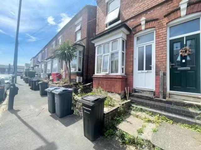 Just in! 1 BA 1 bedroom flat for rent in Lea House Road, Stirc.