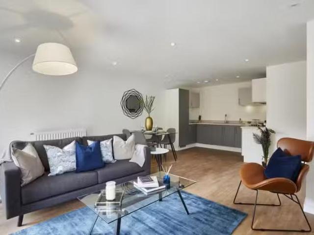 Unique 1 BA 1 bedroom flat for rent in Noble House, Stothert A.