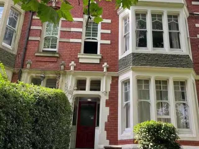 Rental! 1 BA 1 bedroom flat for rent in Ninian Road Flat 3.