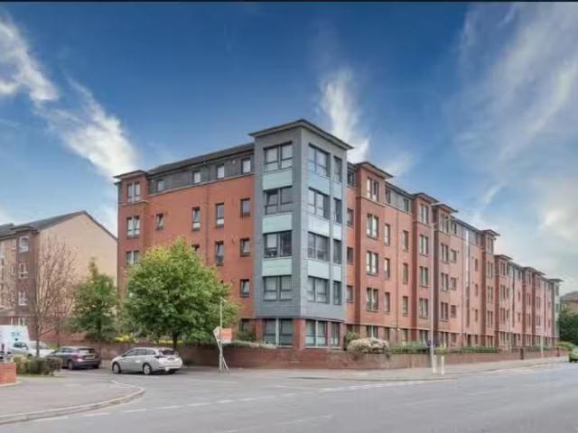 Rental! 1 BA 1 bedroom flat for rent in Springfield Gardens.
