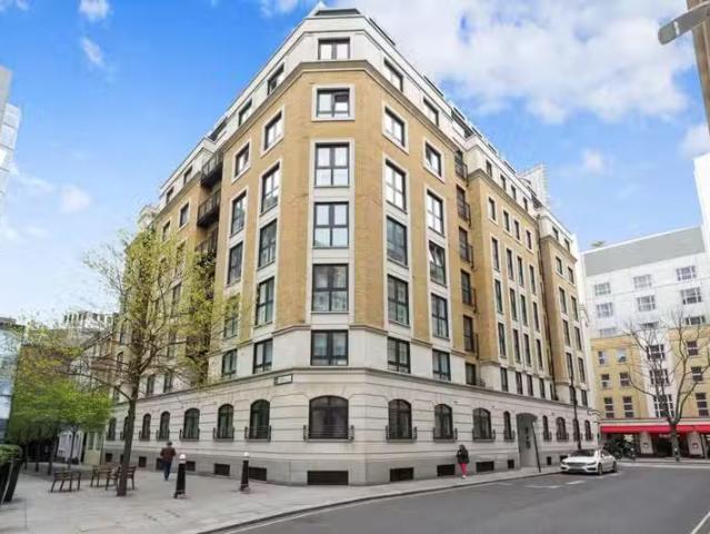 Unique 1 BA 1 bedroom flat for rent in Pepys Street, City, Lon.