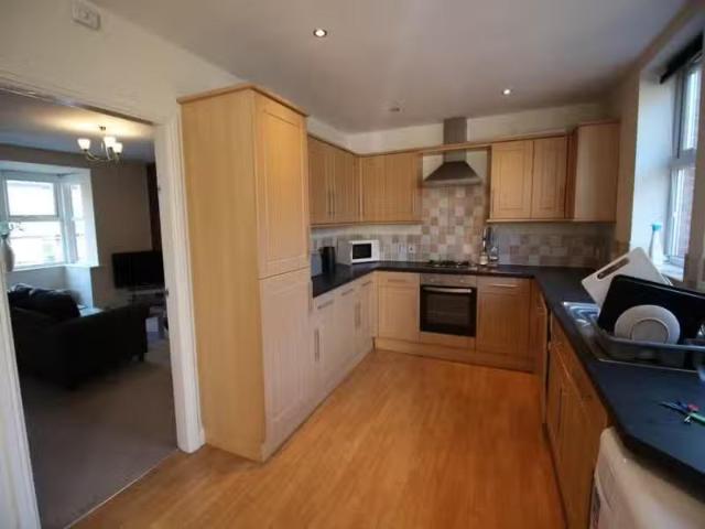 Just in! 1 BA 1 bedroom flat for rent in Ravenswood, CR0