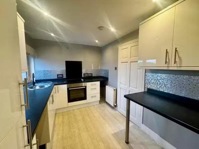 Just in! 1 BA 1 bedroom flat for rent in Richmond Terrace, Pet.
