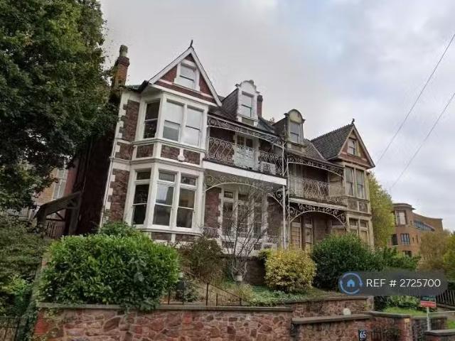 Deal! 1 BA 1 bedroom flat for rent in Woodland Road, Bristol.