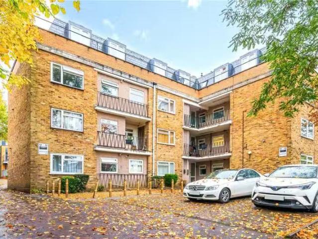 New 1 BA 1 bedroom flat for rent in Waverley Road, Enfield, EN2