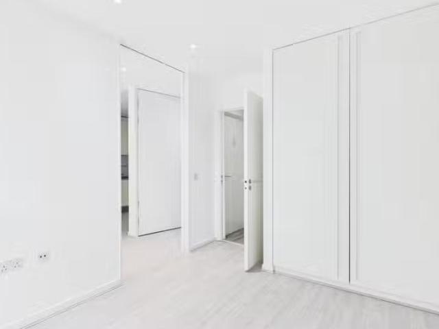 Deal! 1 BA 1 bedroom flat for rent in The Cube West, Birmingha.