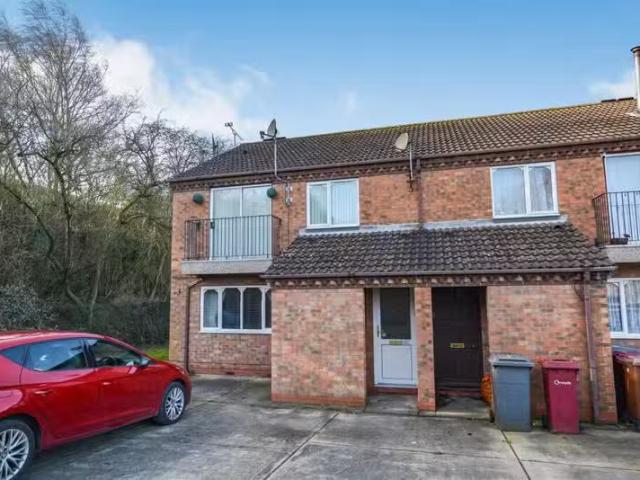 For Rent! 1 BA 1 bedroom flat for rent in The Fairways, Sparth.