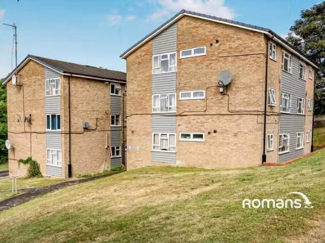 Unique 1 BA 1 bedroom flat for rent in The Pastures, High Wyco.