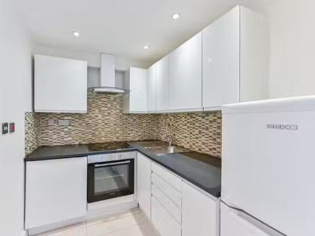 Cozy 1 BA 1 bedroom flat for rent in Venus Mews, Mitcham, CR4
